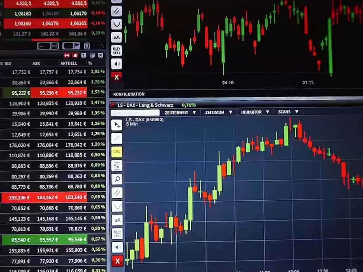 Benchmark indices plunge 1% amid weak global trends, foreign fund outflow