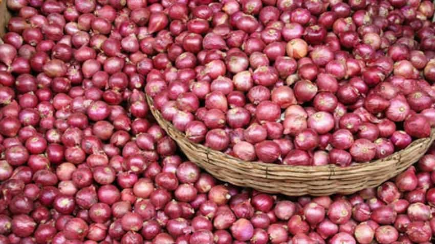 NCCF to sell buffer onion at subsidised rate of Rs 25/kg in Delhi from Monday | Zee Business