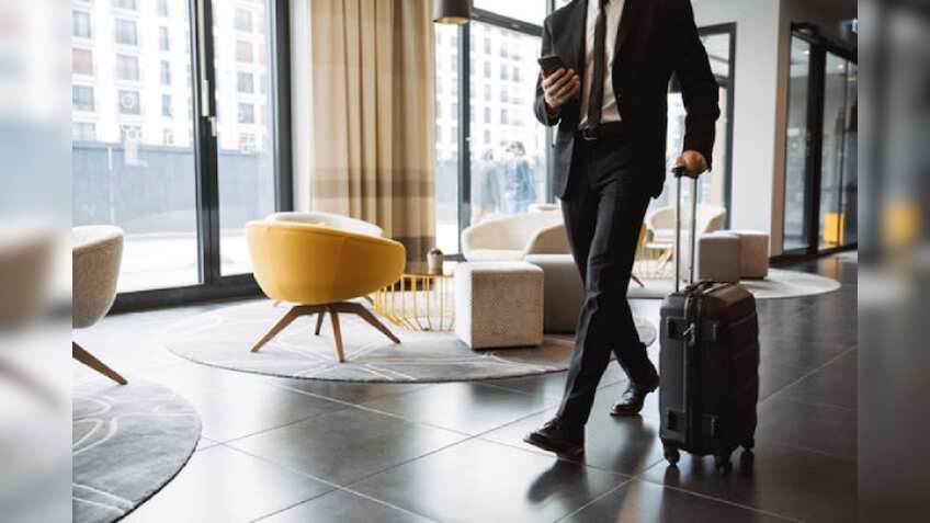 How to prepare for a business trip? Five best tips