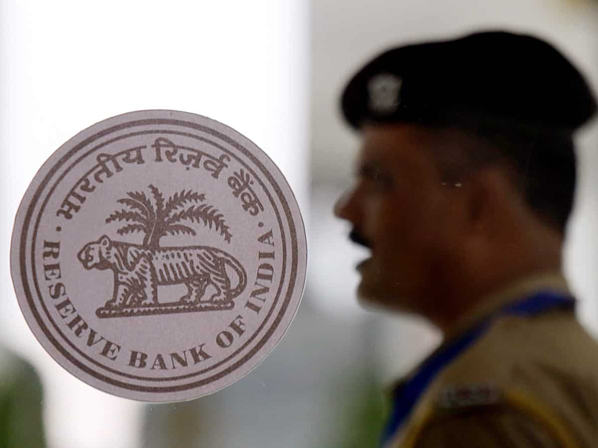 RBI fines SBI, Indian Bank and Punjab & Sind Bank for breach of norms ...