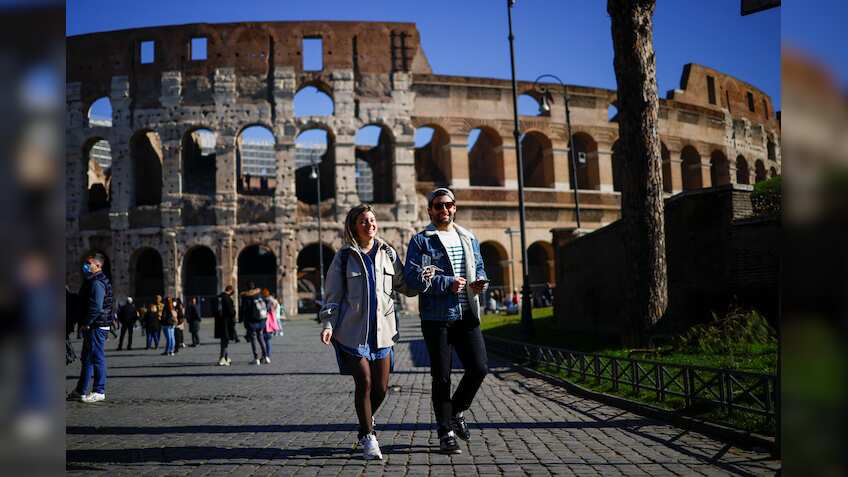 Italy approves immigration reform policy