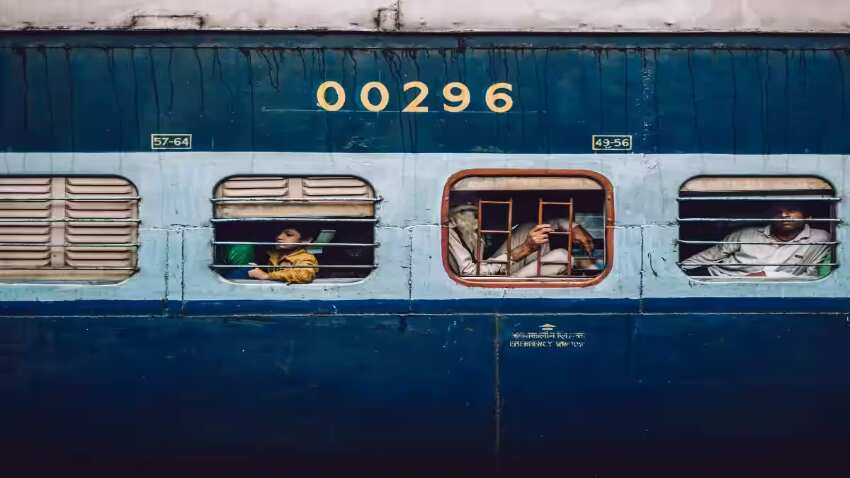 New Train Time Table: North Eastern Railway increases speed of 110 trains, schedule of 300 ...