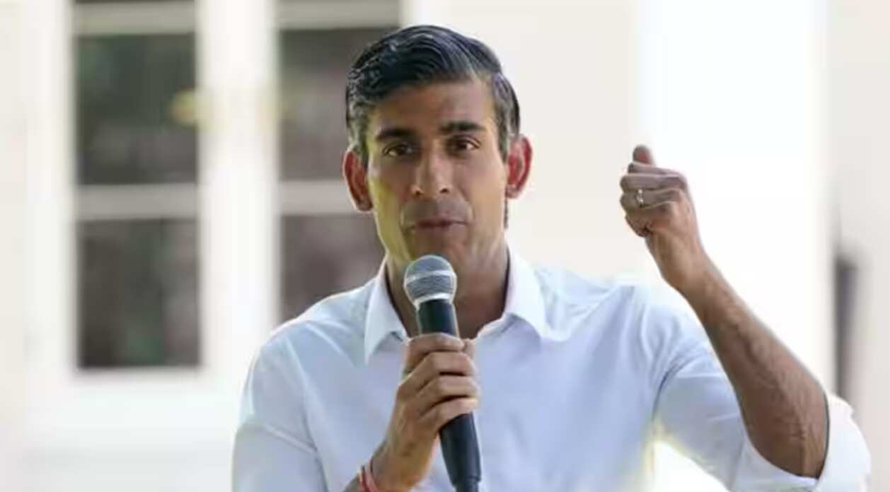 UK PM Sunak calls for de-escalation of India-Canada row in call with Trudeau | Zee Business