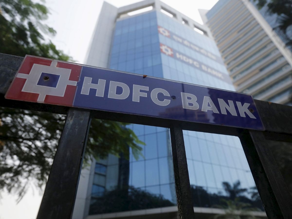 HDFC Bank Shares Edge Lower Ahead Of Q2 Results Here Is What To Expect hdfc-bank-shares-edge-lower-ahead-of-q2-results-here-is-what-to-expect