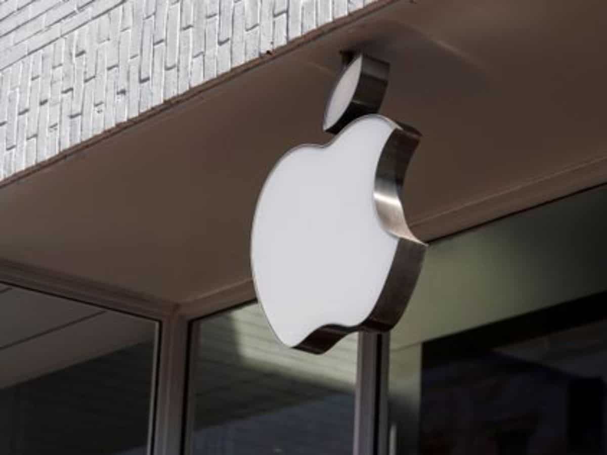 Apple agrees to $25 million settlement with US over hiring of ...