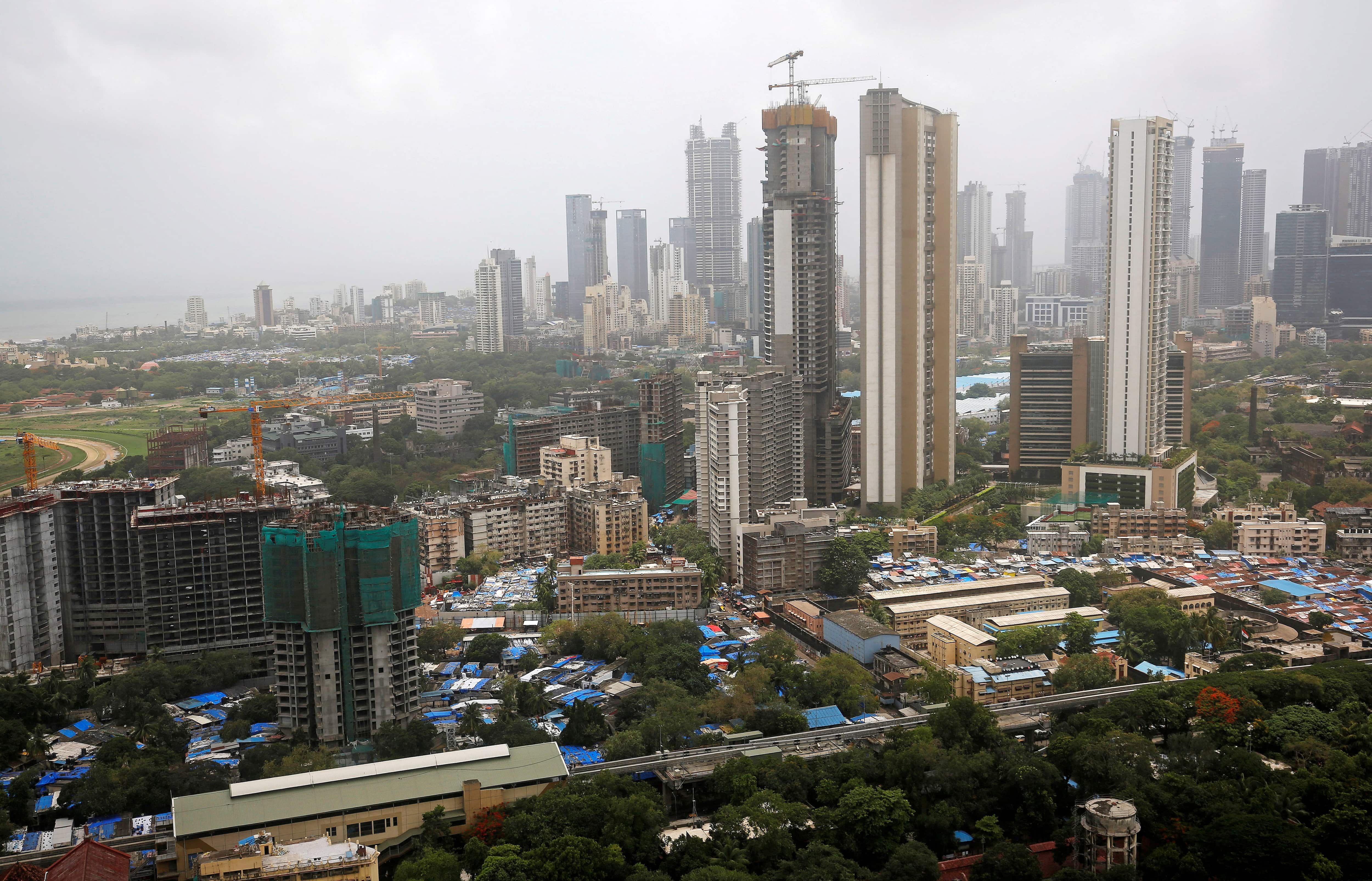 DB Realty promoters sell nearly 3% in company for Rs 301 crore ...