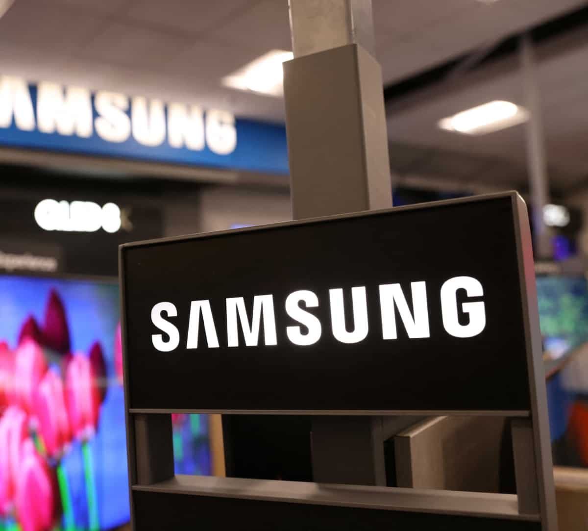 Samsung brings Galaxy AI to more devices with new update | Zee Business