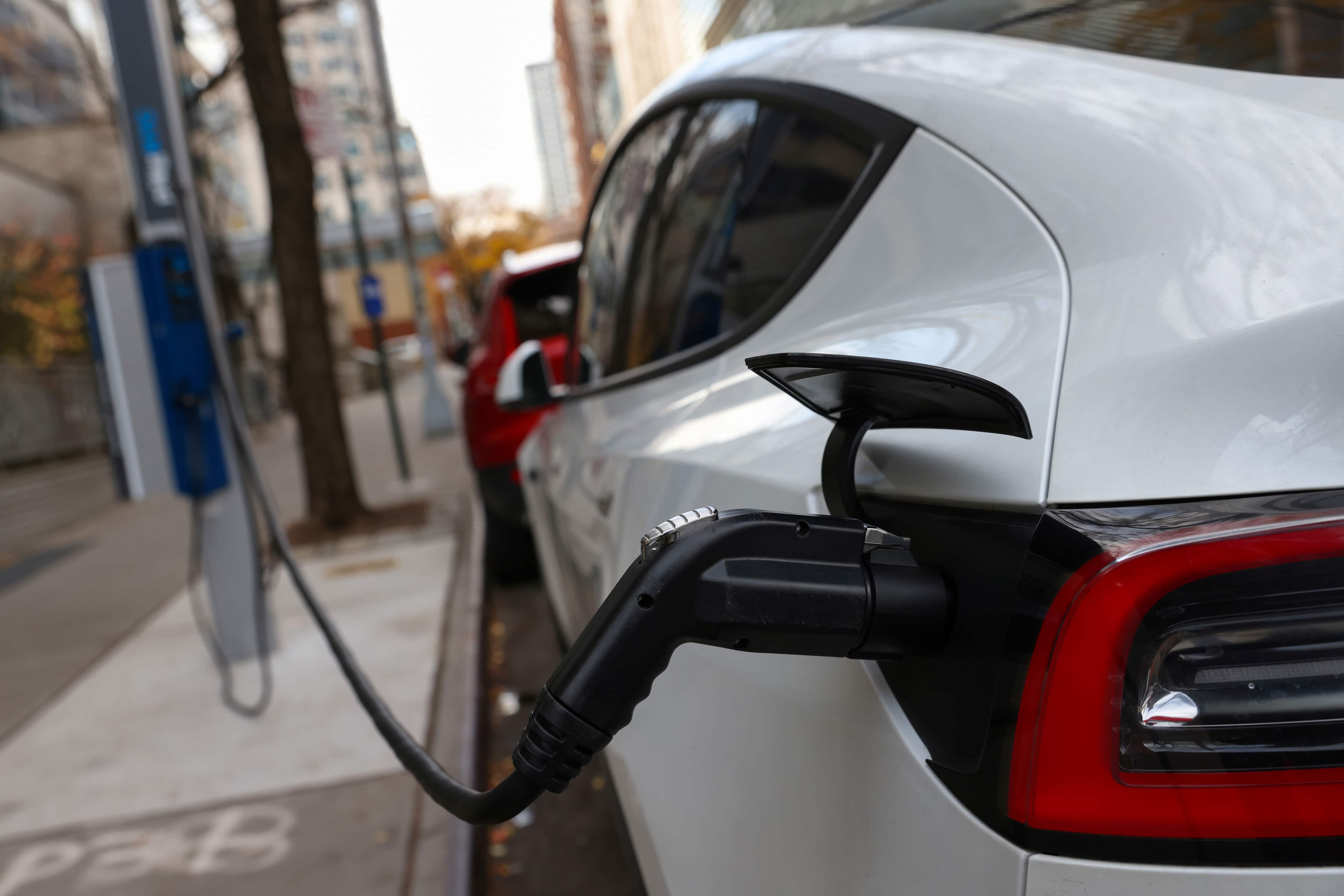 Particulate matter from electric cars maybe 1,850 times higher than ...