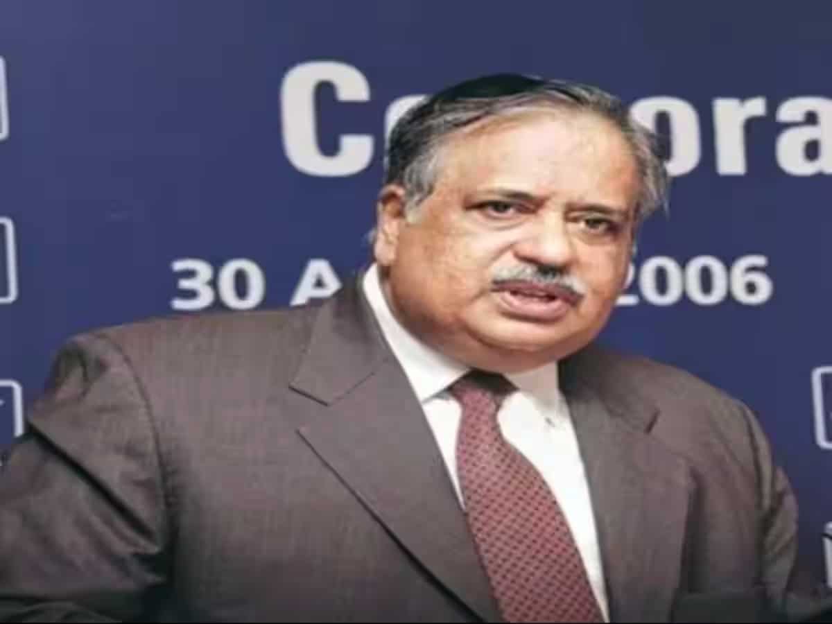 International Arbitration Court orders former SEBI chairman to pay Rs ...