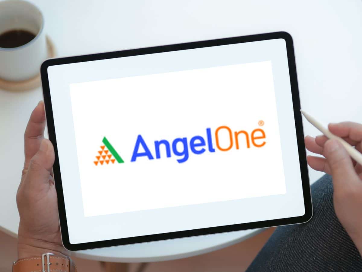 Angel One garners Rs 1,500 crore via QIP to fund growth plan | Zee Business