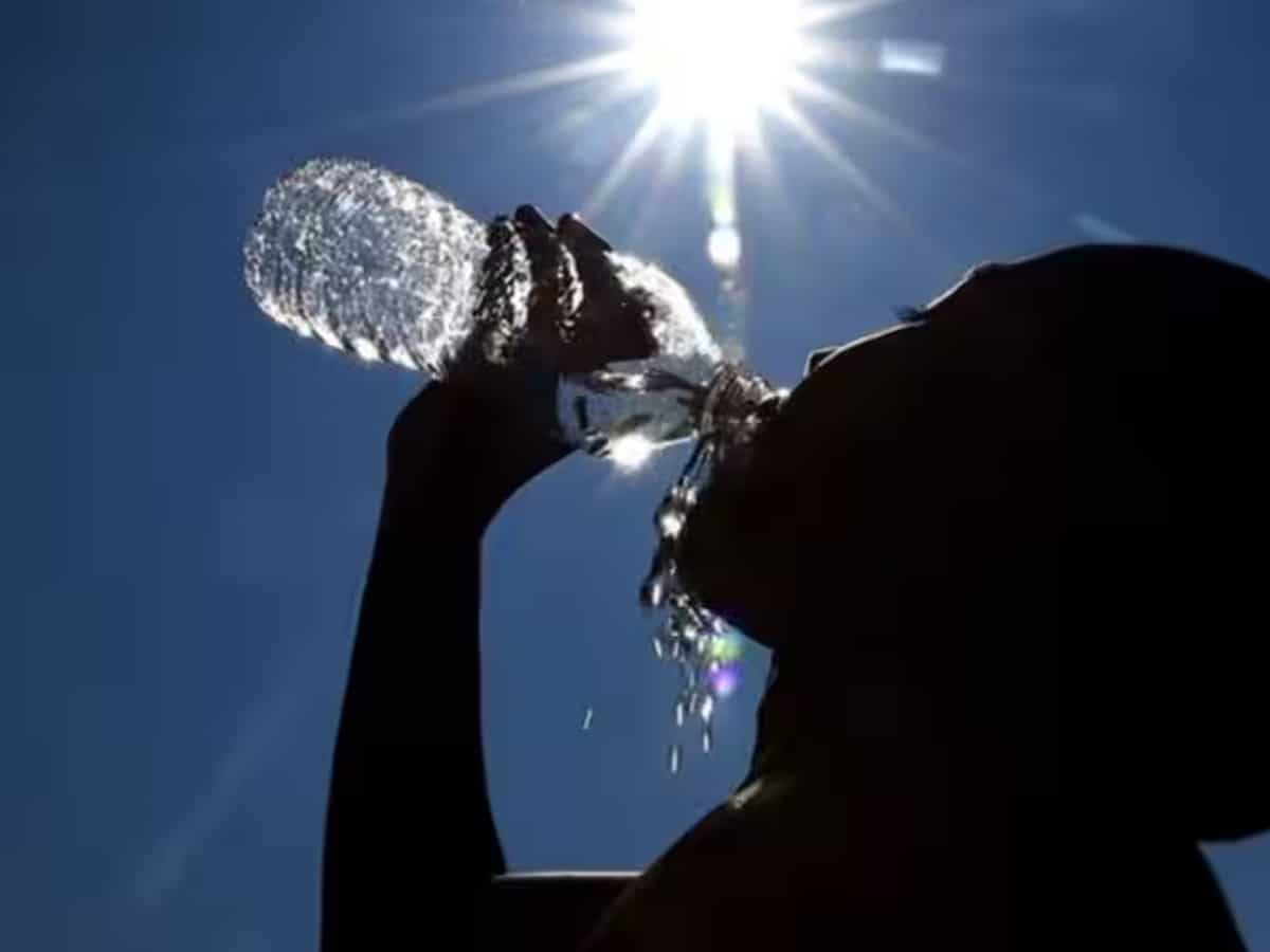 Heatwave Red Alert: KSNDMC issues red alert for six Karnataka districts ... Heatwave Red Alert: KSNDMC issues red alert for six Karnataka districts ...