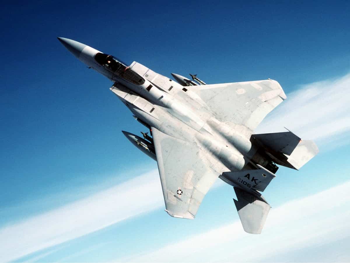 Multibagger defence stock falls 5% after hitting all-time high today ...