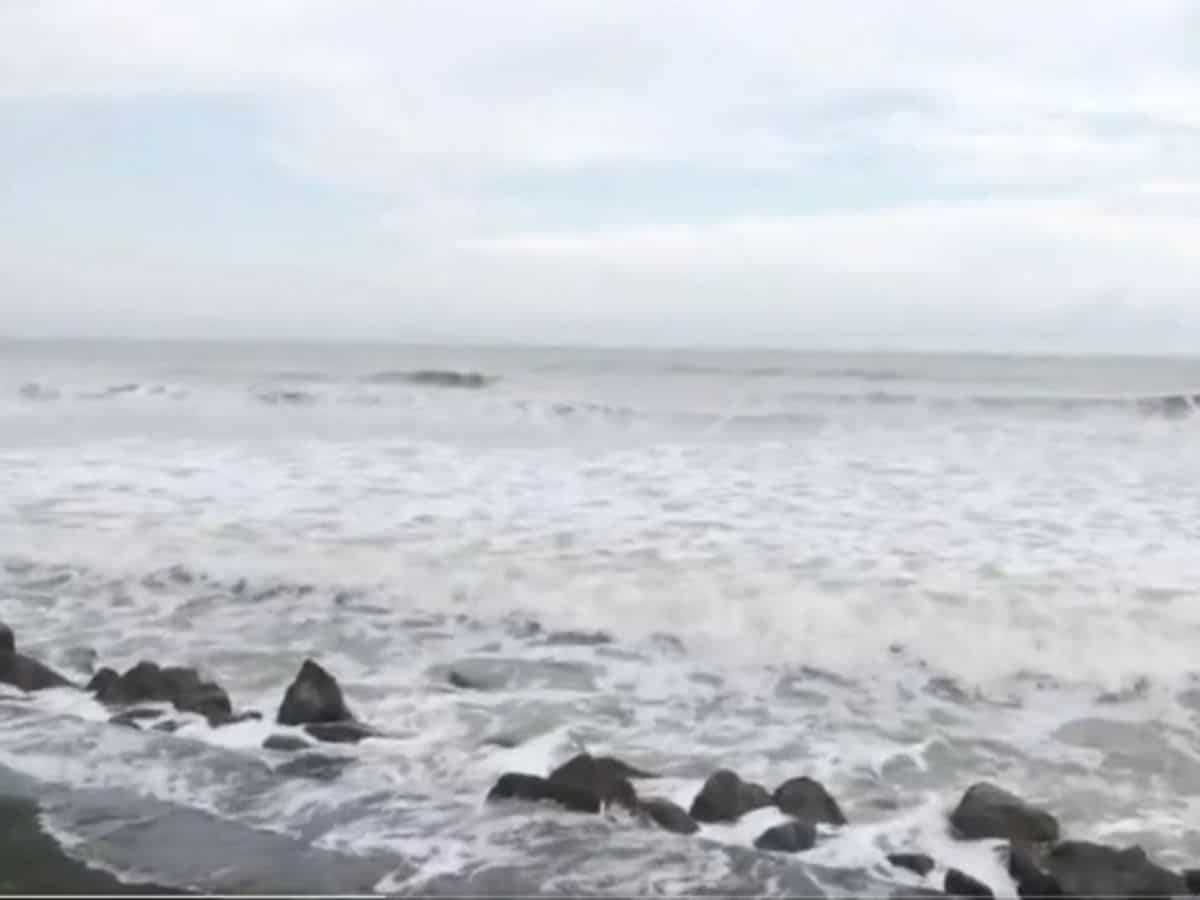 Cyclone Remal Update: 3 injured in Kolkata; Metro Rail services ...