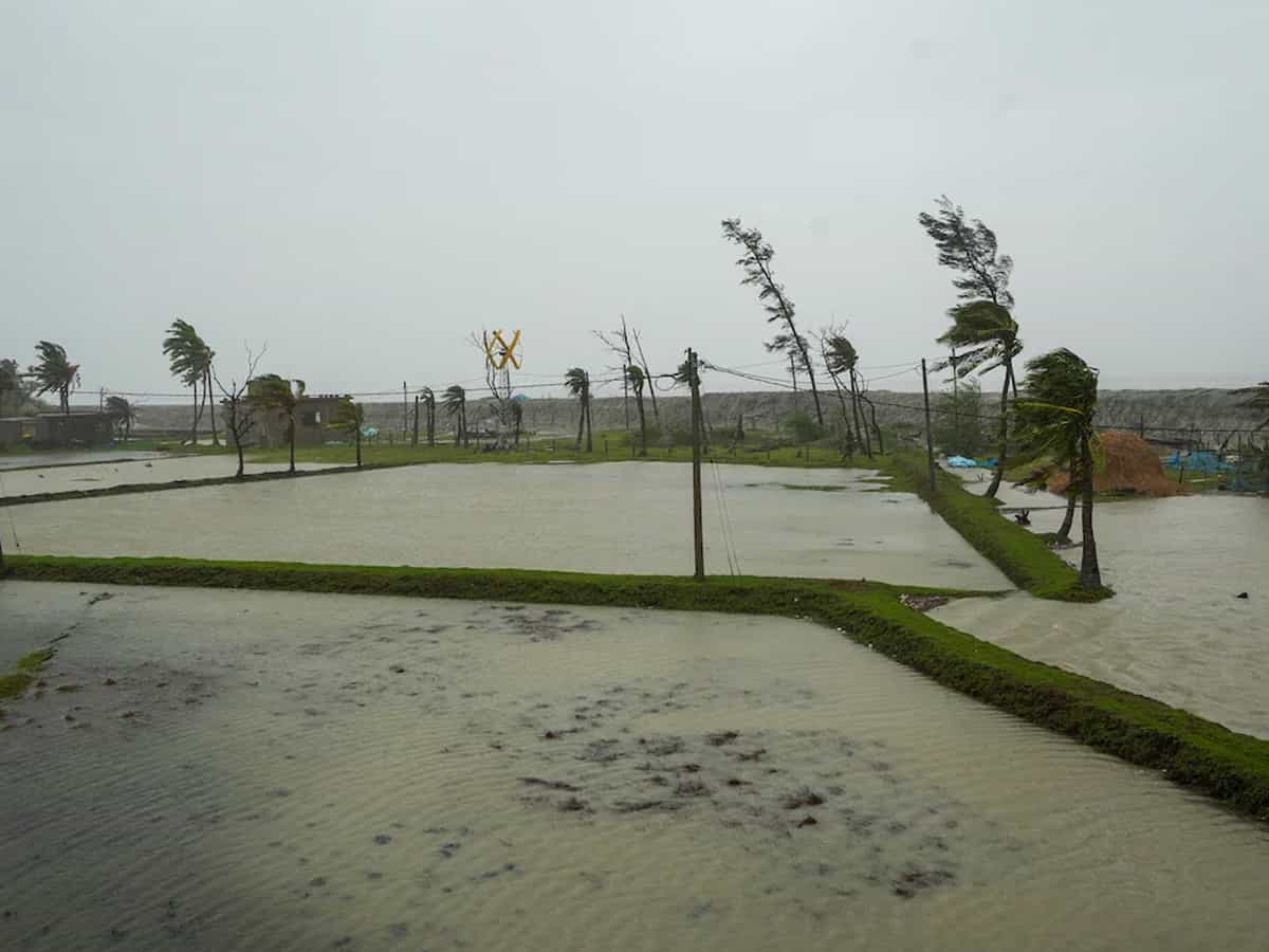 Cyclone Remal Latest Update Today: Government offices, schools, banks ...