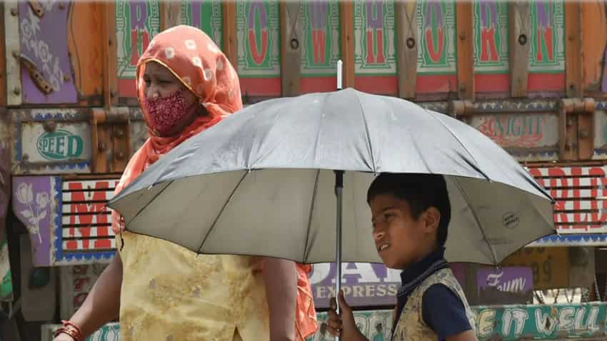 Delhi scorches to highest-ever temperature at 52.3 Degree Celsius in ...