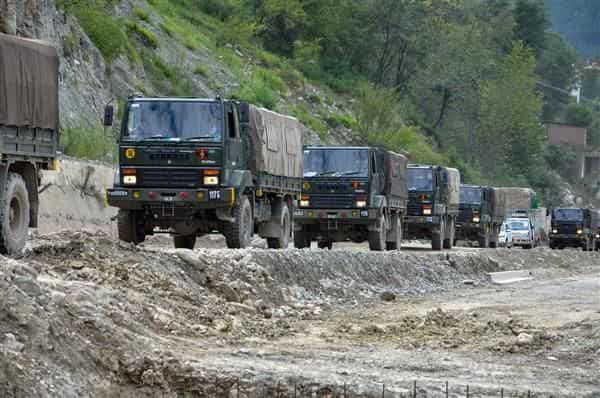 Five tank-bound Army soldiers swept away while crossing river in Ladakh ...
