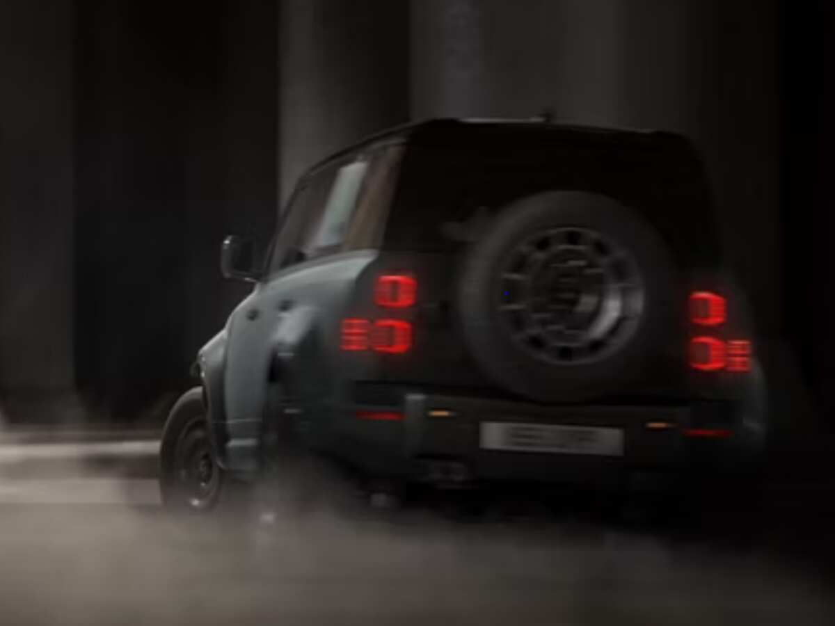 Land Rover introduces Defender Octa in India; price, features, mileage ...