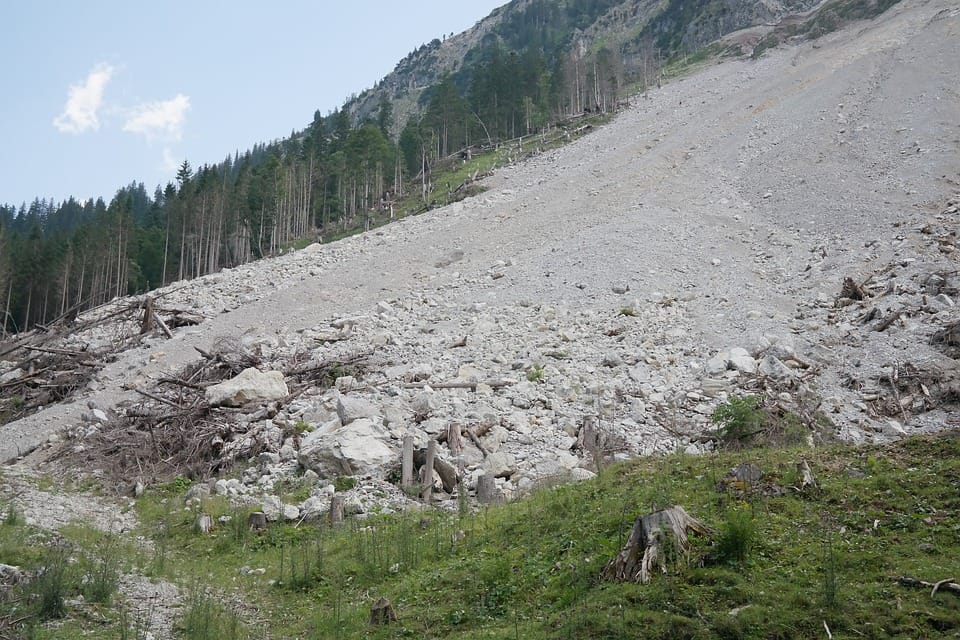 Jammu & Kashmir: Landslide blocks Mughal Road, commuters alerted