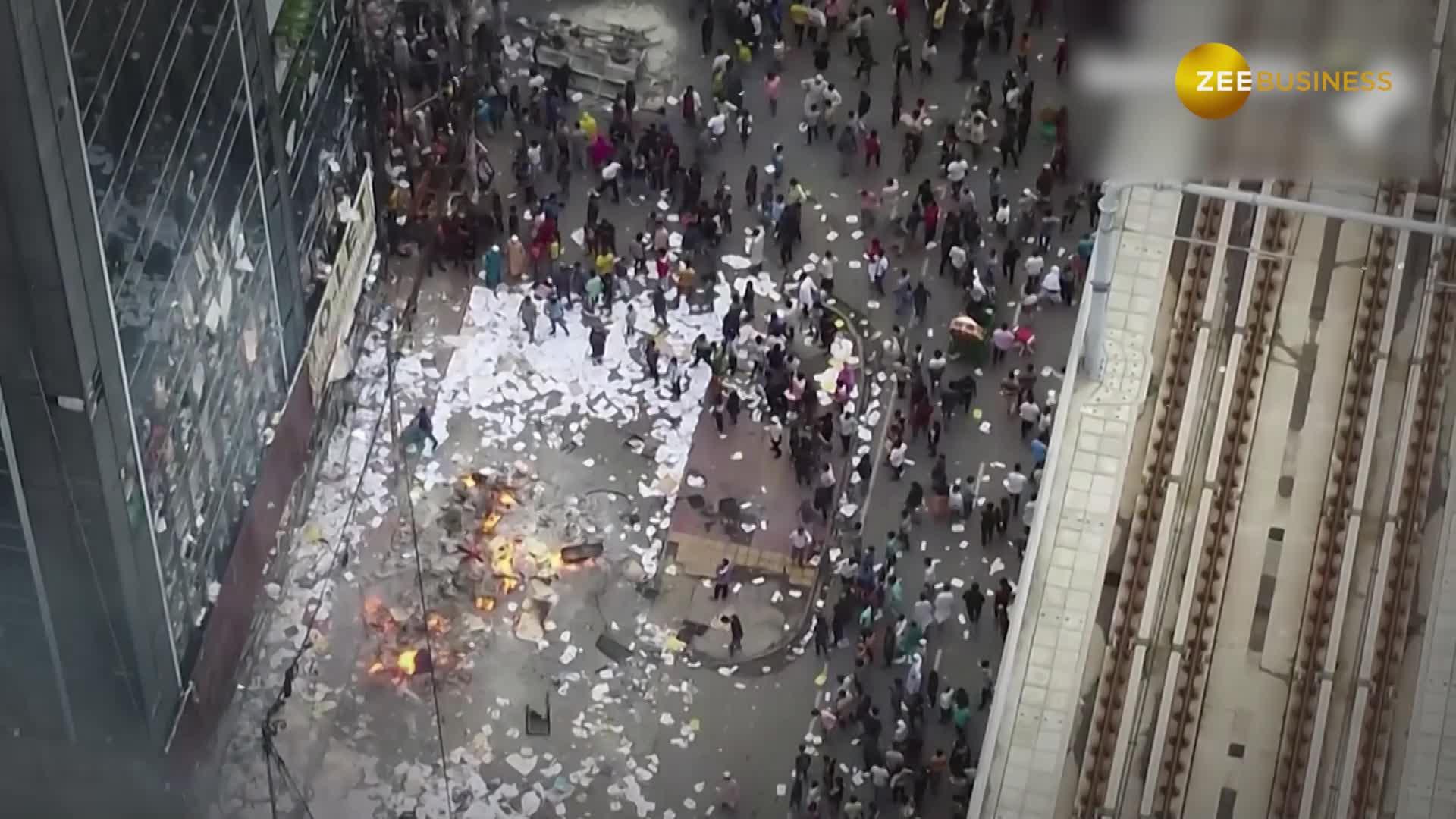 ‘From Chicken to chairs to TVs’: Watch how Bangladeshi mob looted Ex-PM ...
