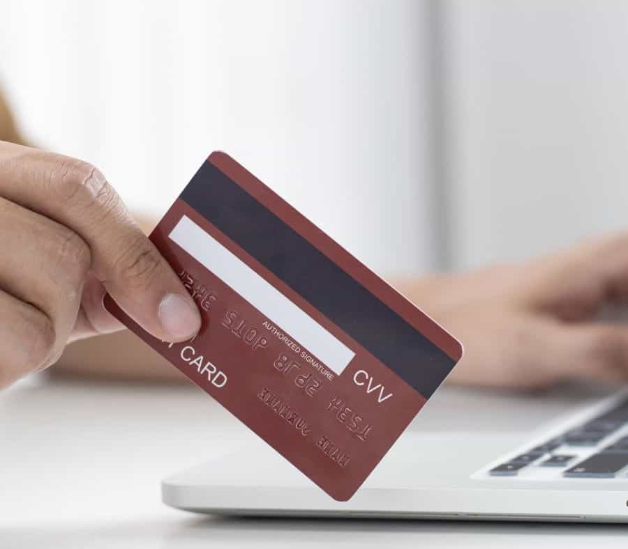 Banks don't give credit cards to senior citizens for these reasons ...