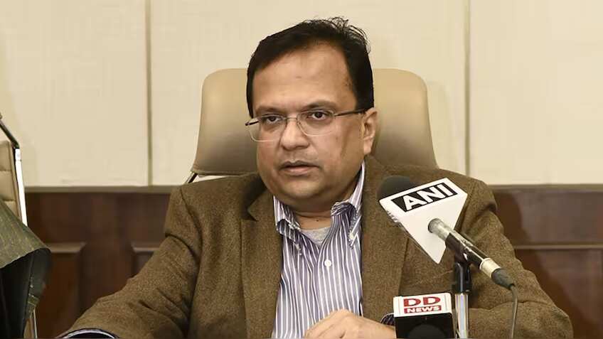 Govind Mohan assumes charge as new Union Home Secretary