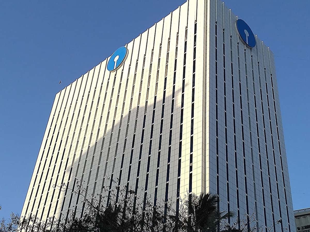 While RBI and Finance Minister express concerns, SBI remains unfazed by ...