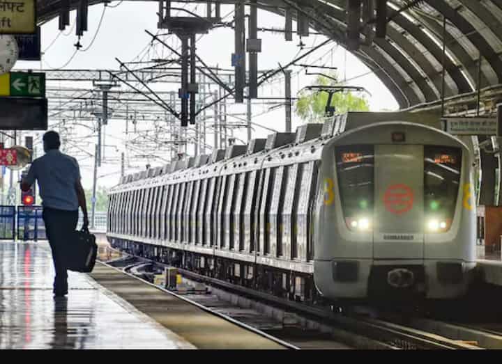 Services on Delhi Metro's Red Line hit due to overhead equipment issue