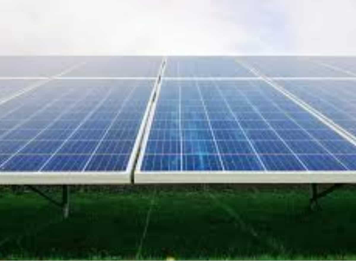 Waaree Energies' IPO opens: Should you avoid or subscribe? | Zee Business