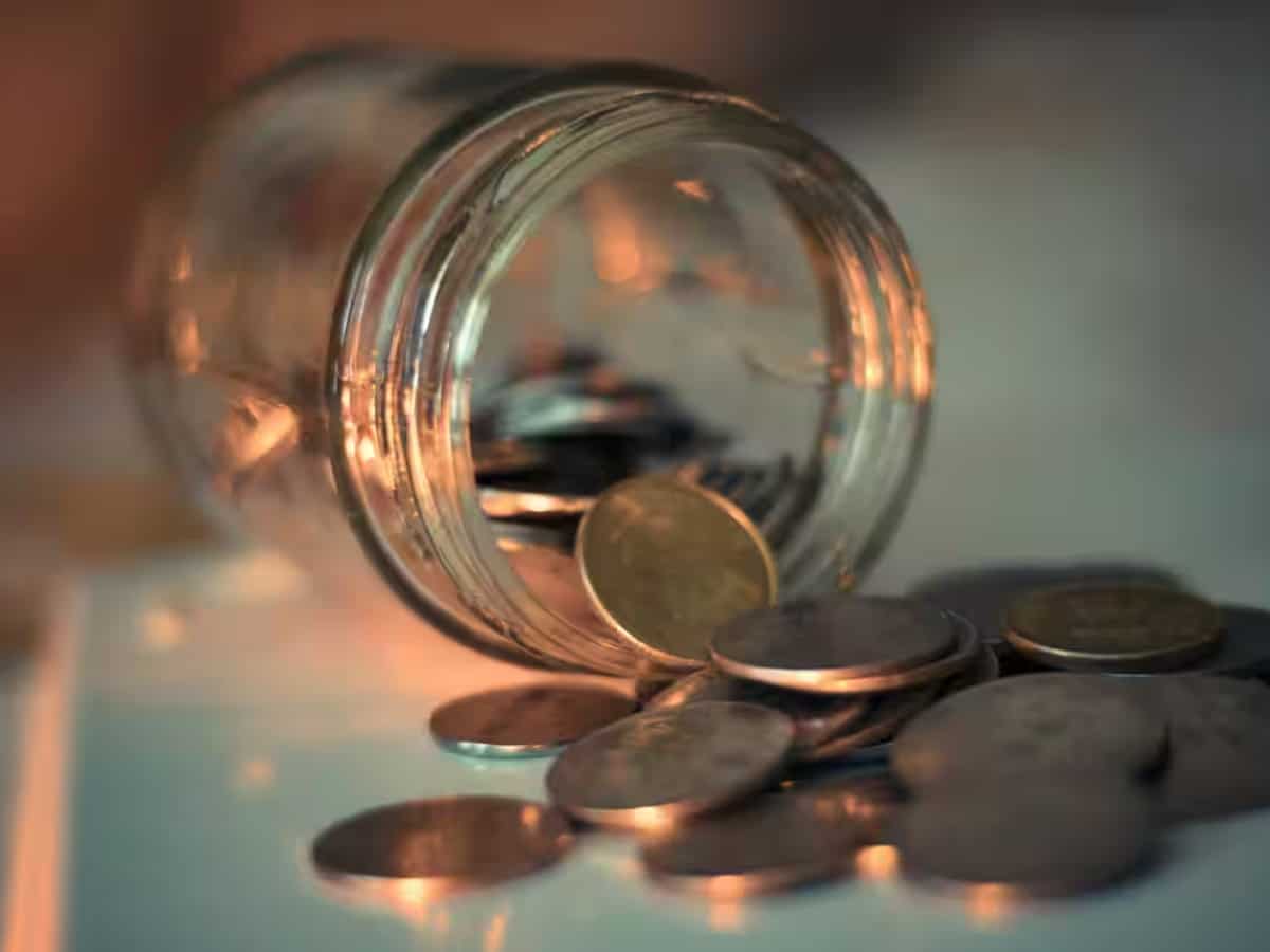 EPF vs VPF: At Rs 21,000 starting basic salary what will be your ...