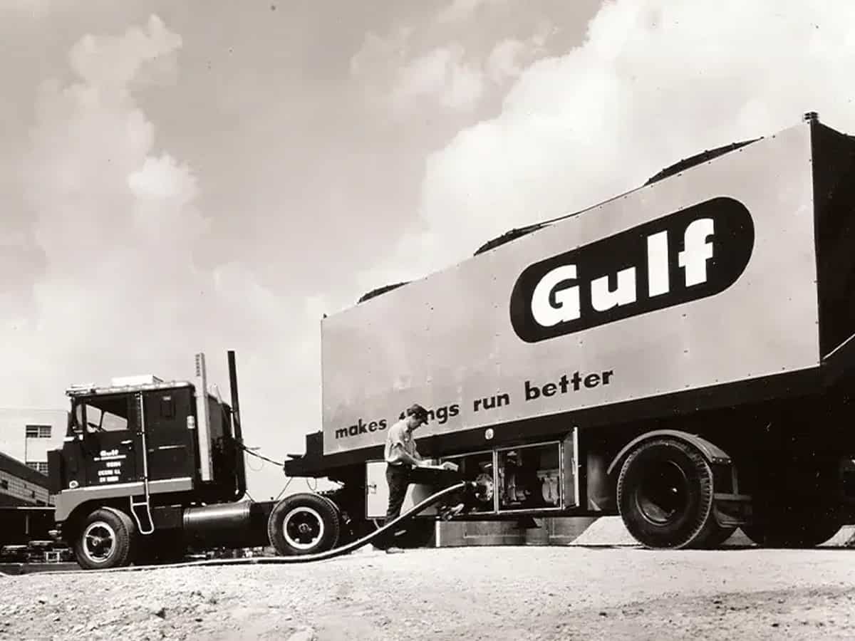 Gulf Oil renews partnership with Piaggio India for co-branded ...