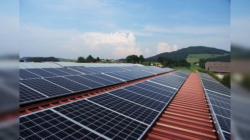 Waaree Renewable shares jump 5% on Rs 1,233 crore solar project order