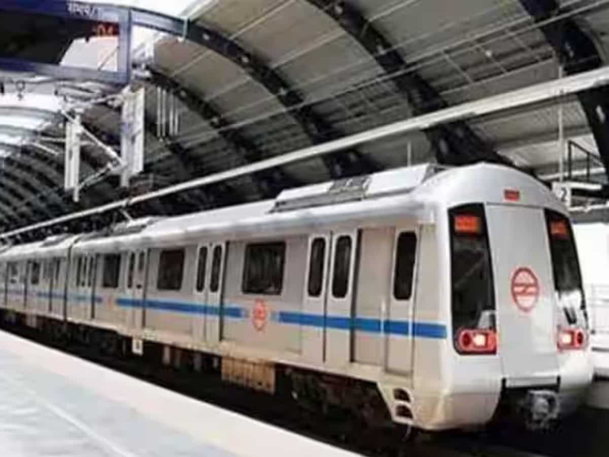 Delhi Metro Blue line services between Moti Nagar and Kirti Nagar ...