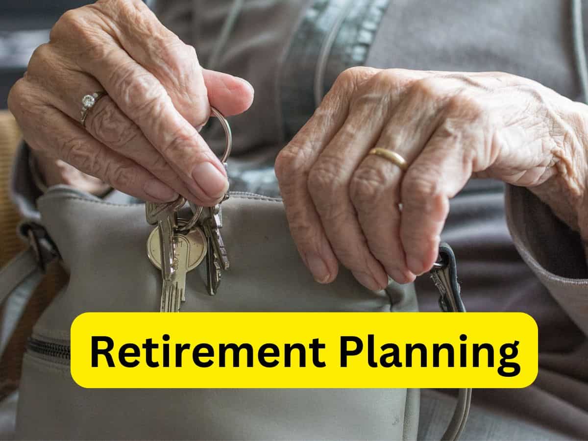 Retirement Planning: Monthly savings Rs 15,000; in how many years can ...