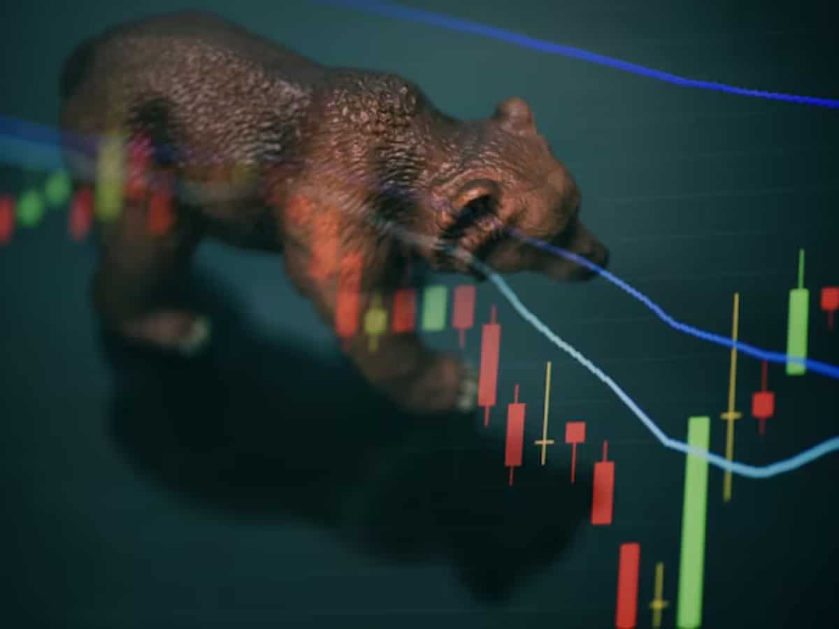Midday Market Report: Sensex tumbles 930 points, Nifty slips below ...