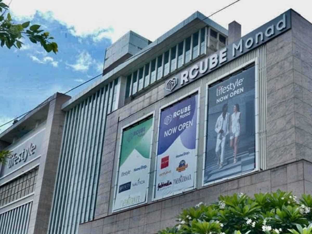 Rcube Projects opens Rs 120 crore shopping mall at Noida | Zee Business