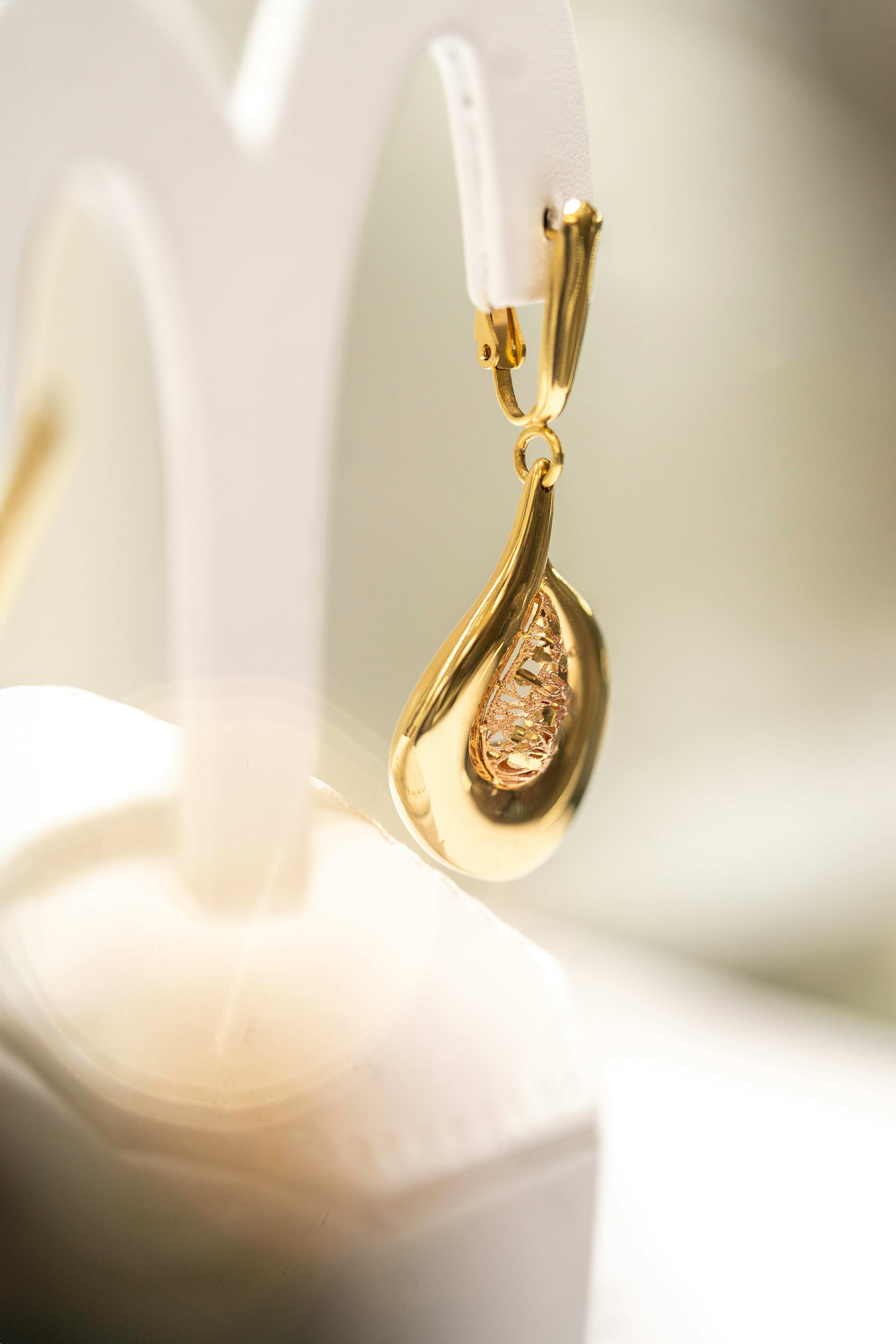 Kalyan Jewellers shares fall after gaining 5% post Q3 business update