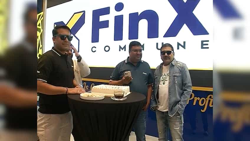 Market guru Anil Singhvi inaugurates Fin X Commune, Choice Broking's ...