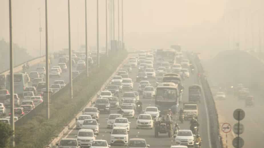 Delhi Weather Update: City records minimum temperature of 6.4 degrees Celsius | Zee Business