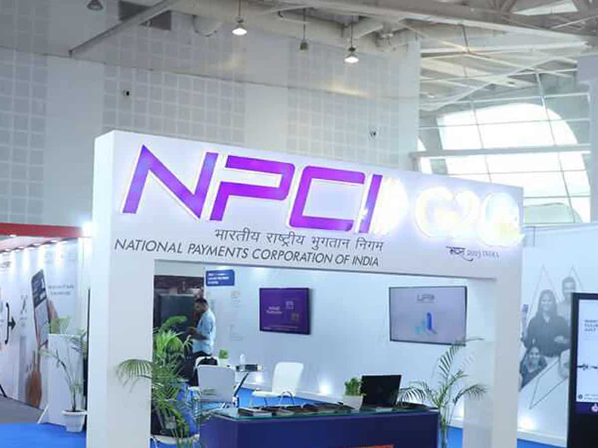 Use '&', '$', other special characters in UPI transaction ID? Things ...