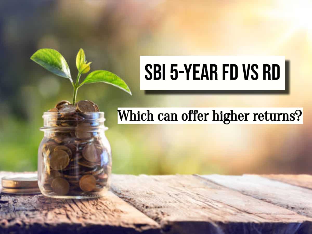SBI 5-Year FD vs RD: Which can offer higher returns on Rs 4,50,000 investment?