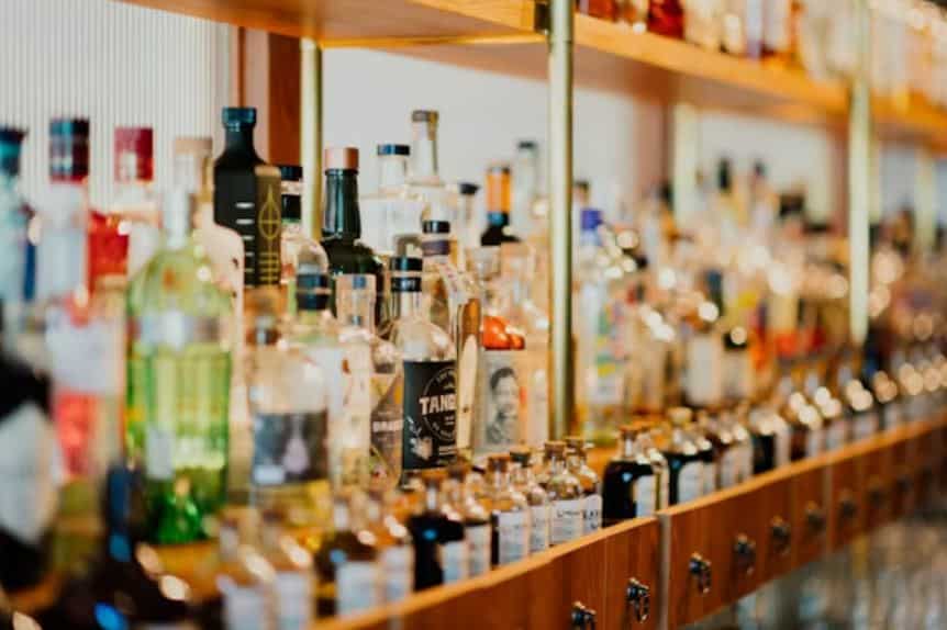 Cut import duty in phased manner under India-UK trade pact on alcoholic ...