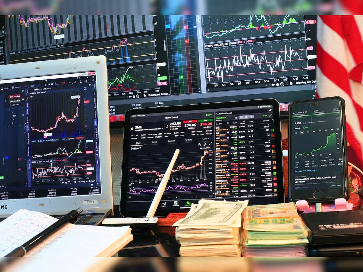 US Stock Market Update: Dow Jones falls 1.3%; Asian markets see gains ...