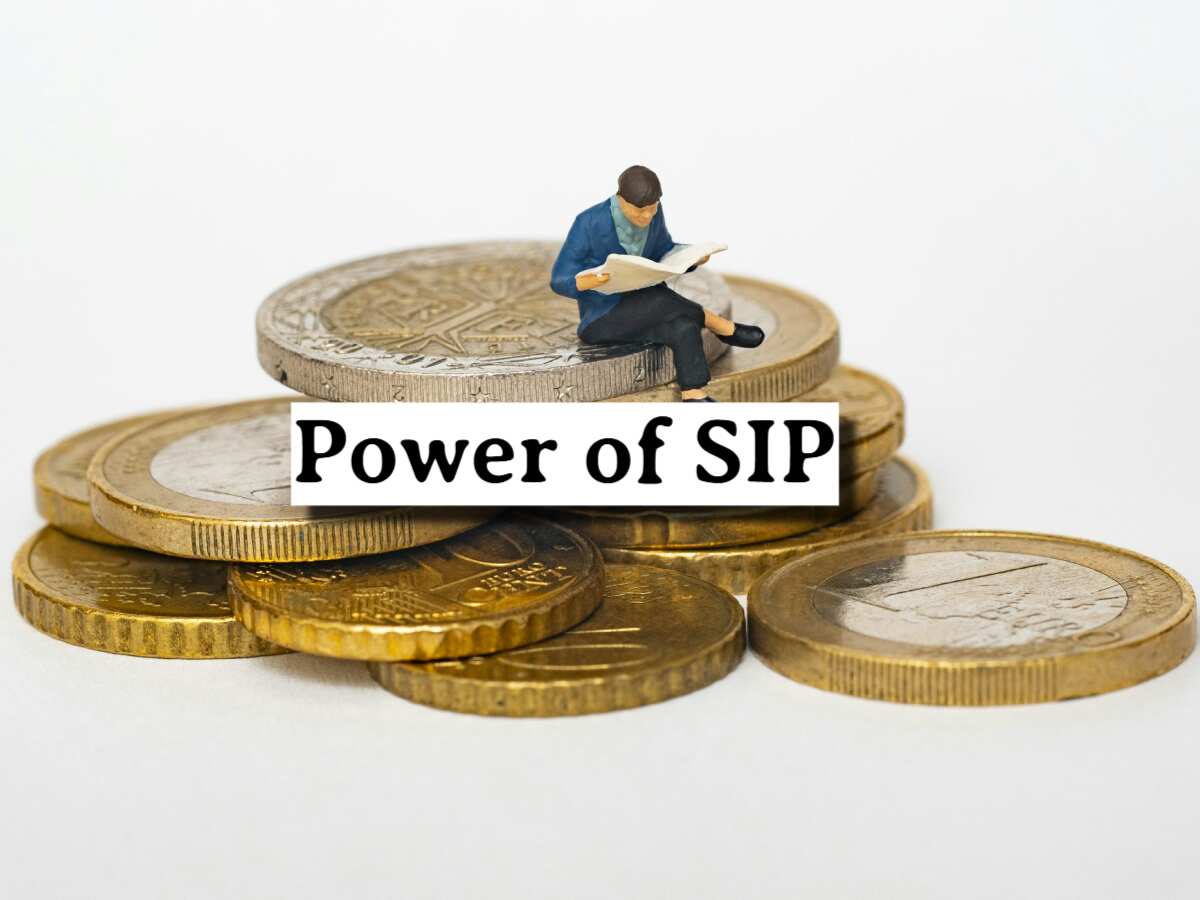 Rs 2,500 SIP for 34 Years vs Rs 1,16,600 SIP for 6 Years: Which ...