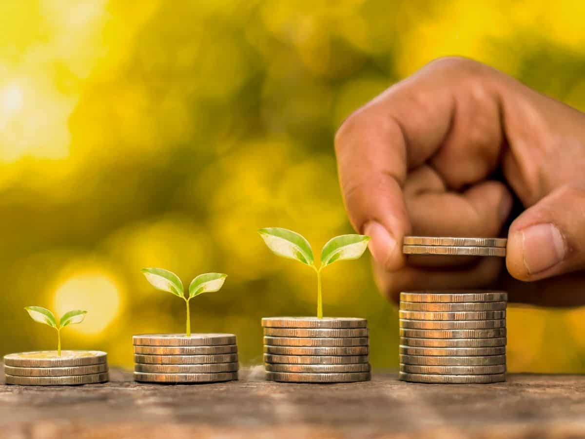 Power of Compounding: How soon can you generate Rs 7 crore retirement ...