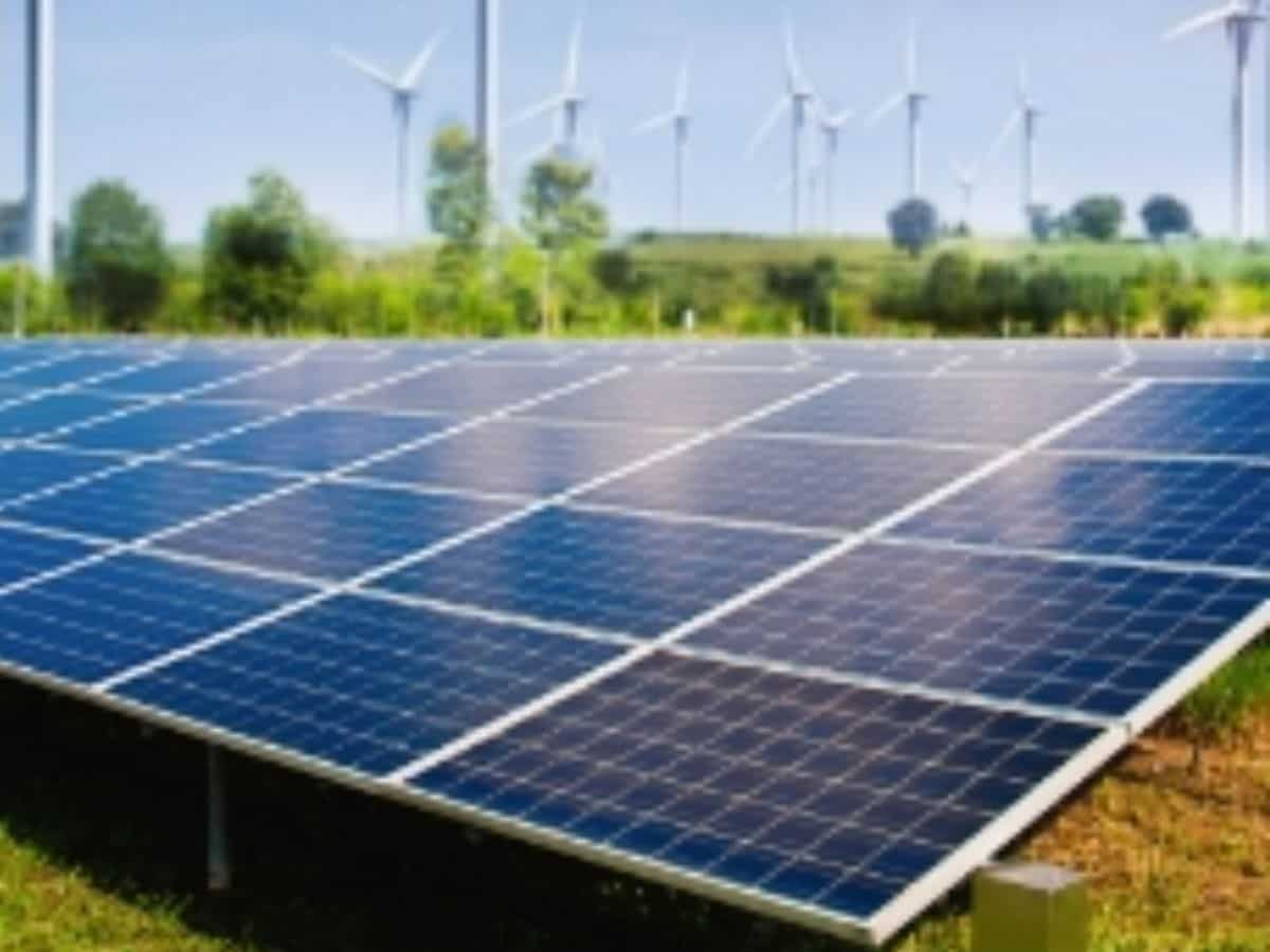 Solarworld Energy Solutions debuts on D-Street; catch latest updates here