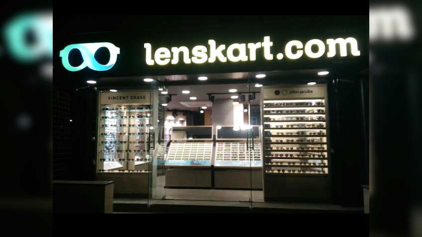 Rs 7,278-crore Lenskart IPO sails through on Day 1: Still in dilemma ...