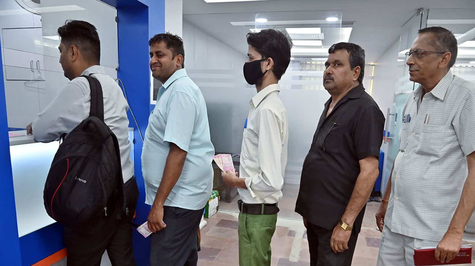 Unsecure lending by banks surges to Rs 46.9 lakh crore, raising risk ...