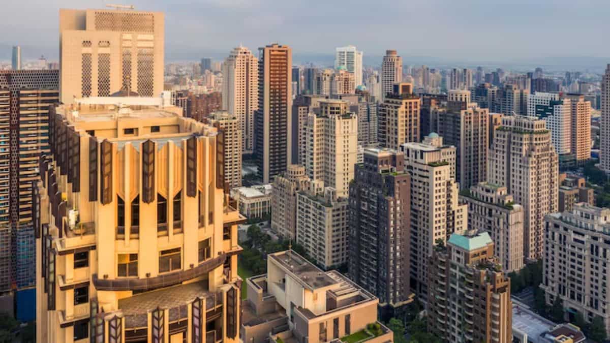 India's real estate sentiment stays firm in Q4 2025 on office demand ...