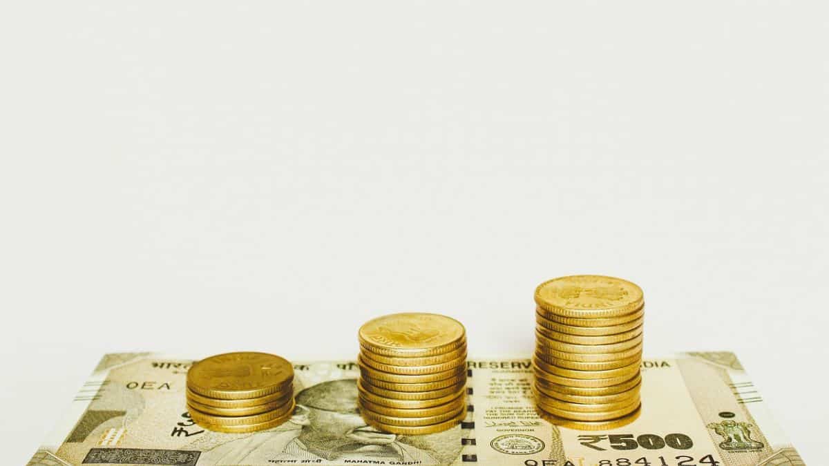 Power of Compounding: With Rs 5,200-Rs 52,000 monthly SIP, how soon can ...