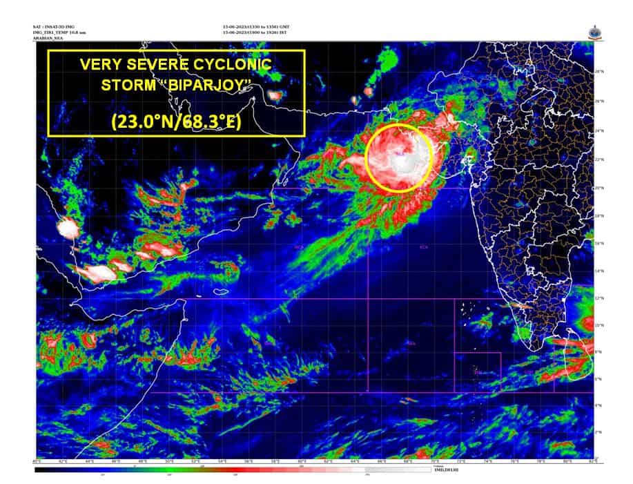 Biparjoy Cyclone Highlights: Heavy rains in Gujarat; railway track ...